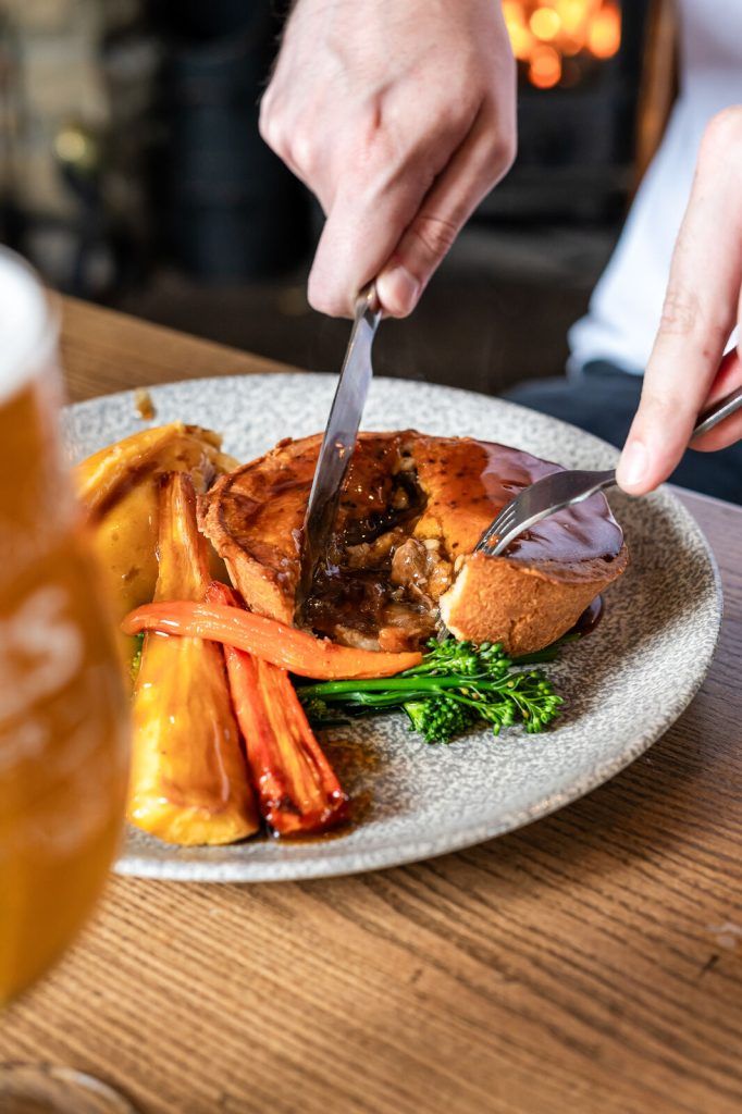 Pub and Restaurant near Manchester Airport – Tatton Arms