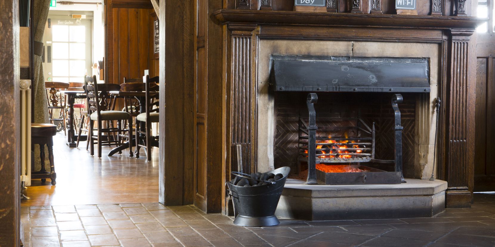 About our Pub and Restaurant – Tatton Arms